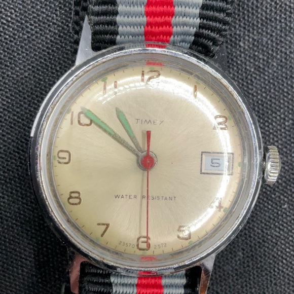 Timex | Accessories | Vintage 972 Timex Date Just Red Second Hand Runs ...